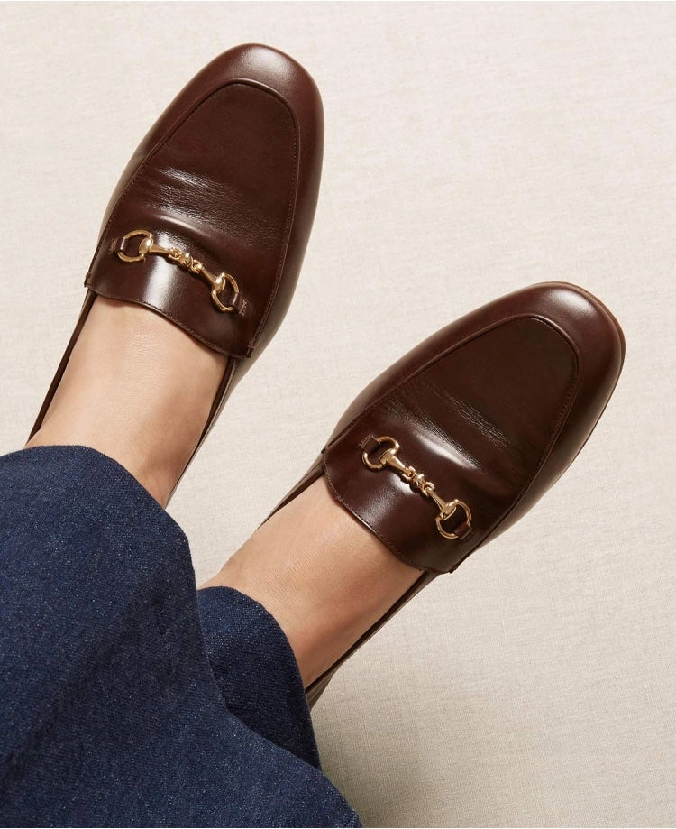Rivecour boots : Chic and modernity with bags and Rivecour sandals